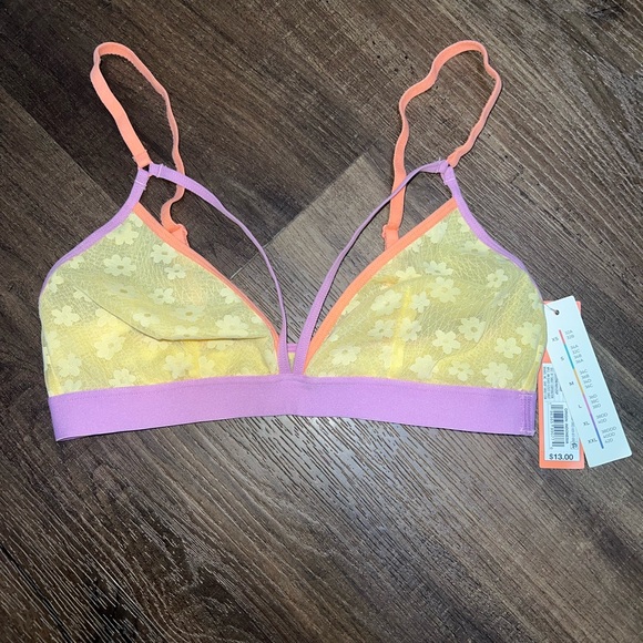 Colsie | Intimates & Sleepwear | Nwt Target Colsie Floral Bralette ...